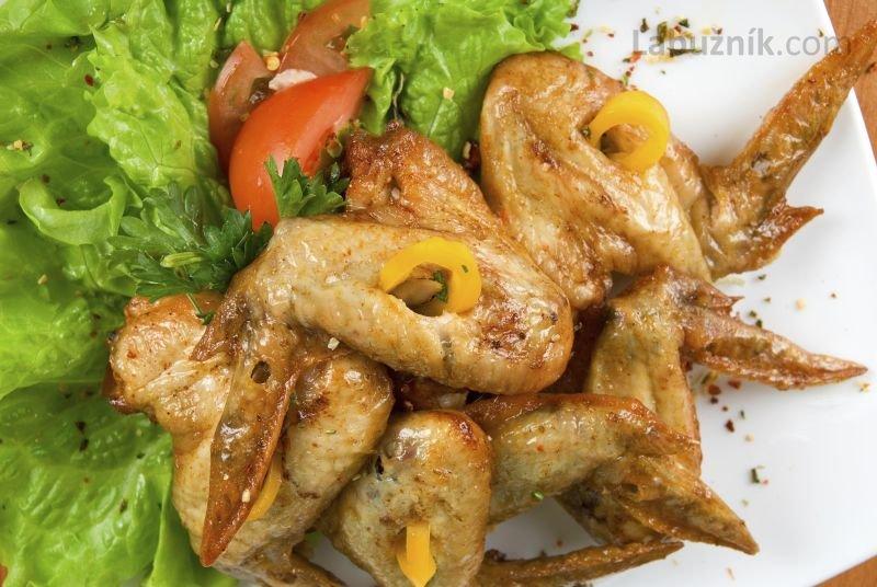 Pečená kuřecí křídla recept - Labužník.cz