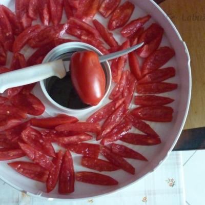 Sušená rajčata v oleji recept - Labužník.cz