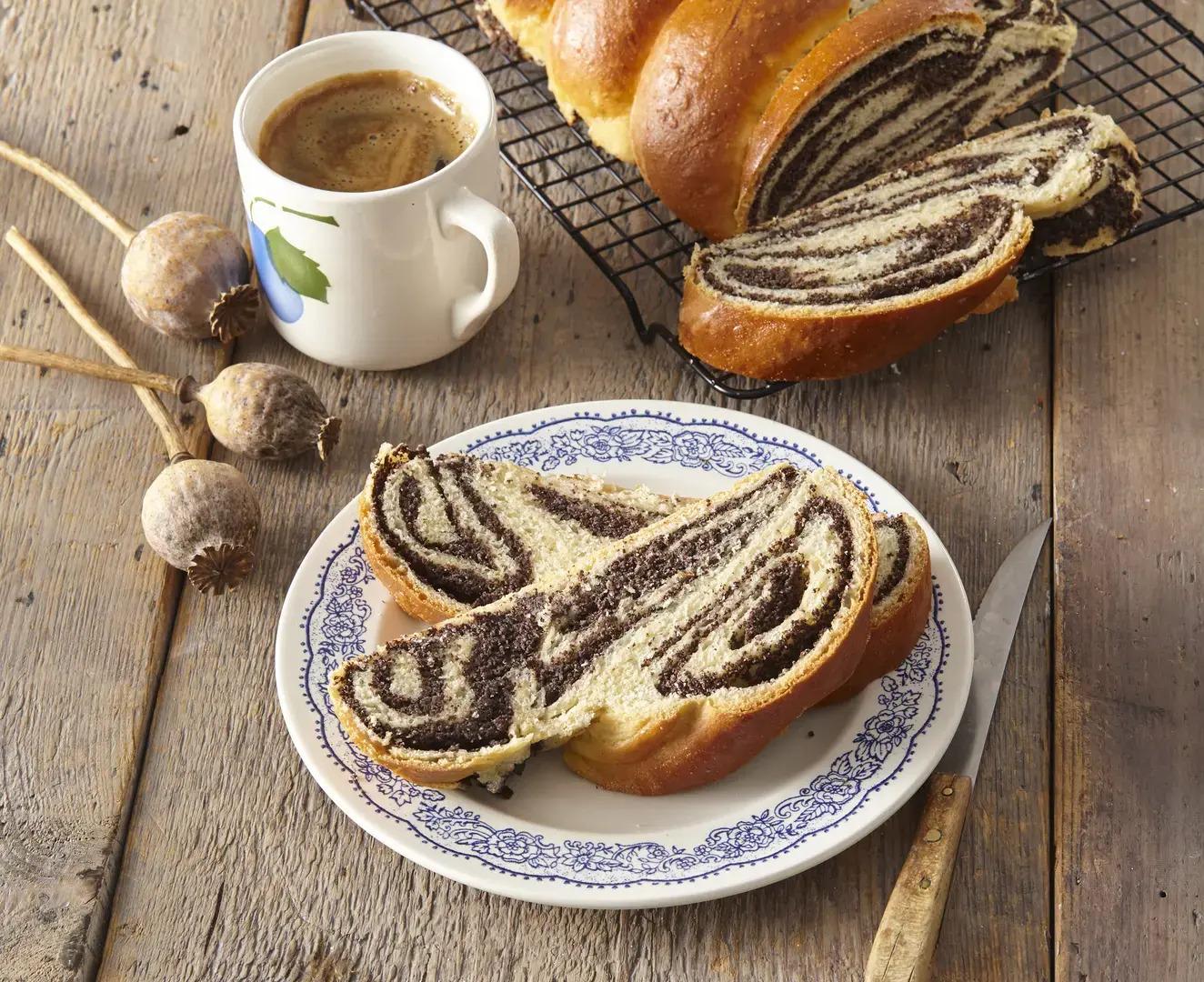 Kynutý makový závin recept - Labužník.cz