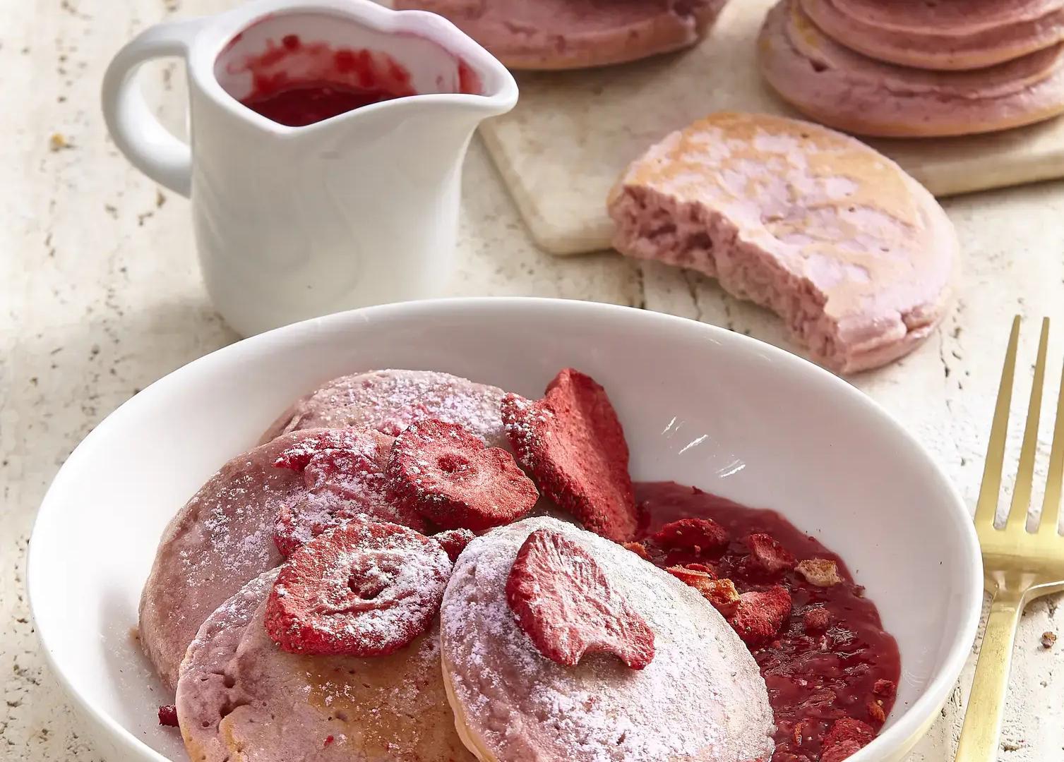 Jahodové lívance recept - Labužník.cz